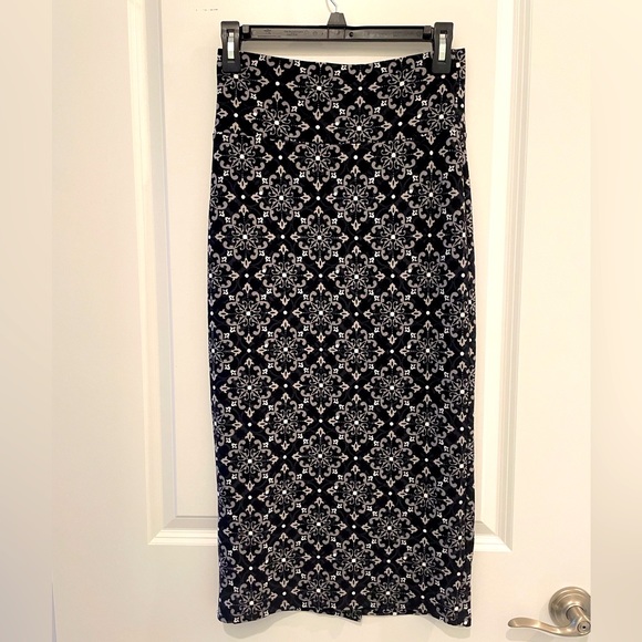 LuLaRoe | Skirts | Ivy Midi Pencil Skirt | Poshmark